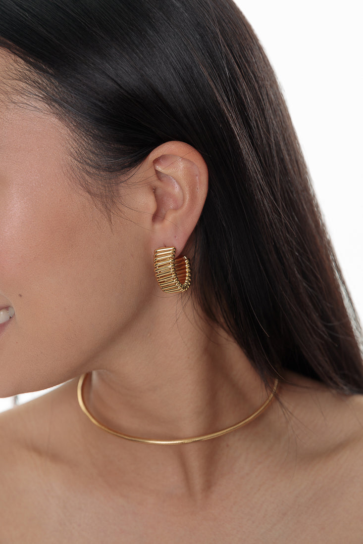 STEP BOLD HOOPS – Limlim fashion accessories